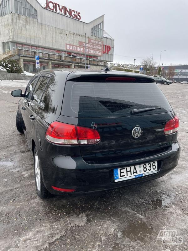 Black Volkswagen Golf 2009 in Alytus, with an engine capacity of 1.40 L and mileage of 200 thousand km for 2900 €, photo 7 on AUTOMOTO.COM.LV
