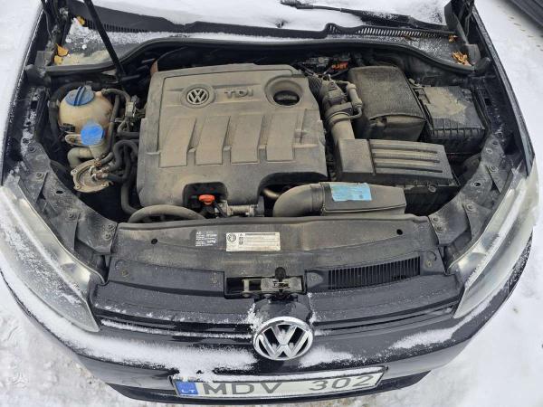 Melns Volkswagen Golf 2009 Viļņa, ar dzinēja tilpumu 1.60 L un nobraukumu 221 tūkst. km par 1600 €, foto 7 vietnē AUTOMOTO.COM.LV