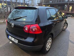 Melns Volkswagen Golf 2009 Kauņa, ar dzinēja tilpumu 1.90 L un nobraukumu 212 tūkst. km par 1000 €, foto 5 vietnē AUTOMOTO.COM.LV