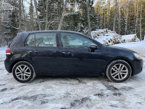 Melns Volkswagen Golf 2009 Alīta, ar dzinēja tilpumu 1.40 L un nobraukumu 258 tūkst. km par 4000 €, foto 2 vietnē AUTOMOTO.COM.LV