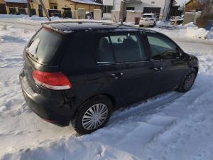 Black Volkswagen Golf 2009 in Siauliai, with an engine capacity of 1.39 L and mileage of 280 thousand km for 2350 €, photo 2 on AUTOMOTO.COM.LV