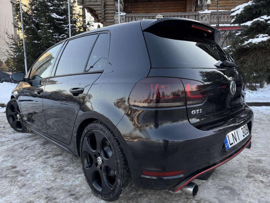 Melns Volkswagen Golf 2009 Kauņa, ar dzinēja tilpumu 1.98 L un nobraukumu 257 tūkst. km par 6350 €, foto 3 vietnē AUTOMOTO.COM.LV