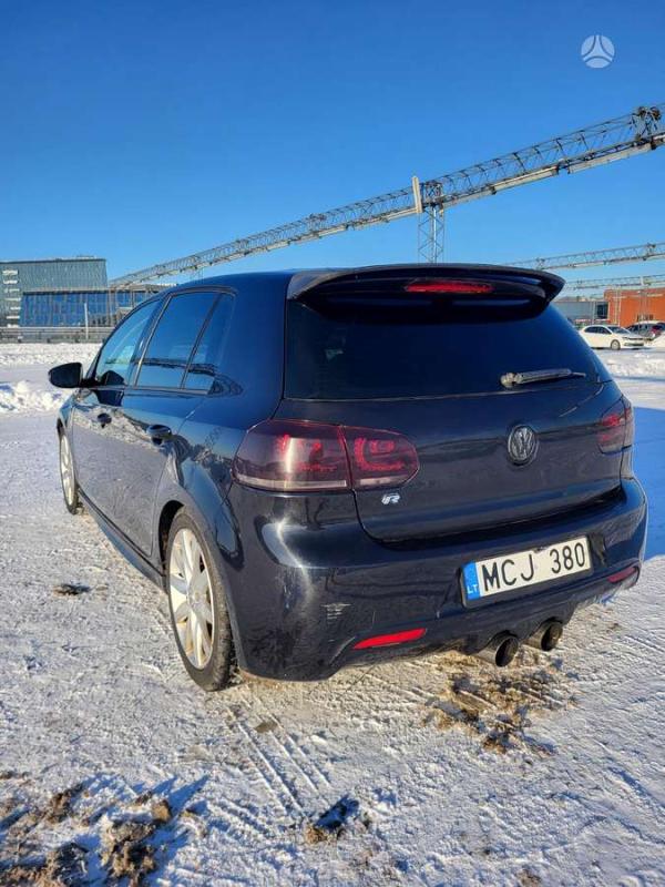 Melns Volkswagen Golf 2009 Kauņa, ar dzinēja tilpumu 1.40 L un nobraukumu 326 tūkst. km par 4200 €, foto 5 vietnē AUTOMOTO.COM.LV