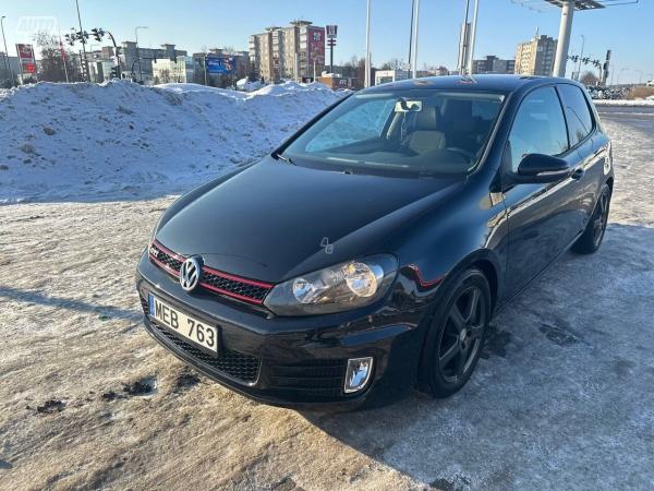 Black Volkswagen Golf 2009 in Kaunas, with an engine capacity of 1.40 L and mileage of 282 thousand km for 5999 €, photo 1 on AUTOMOTO.COM.LV
