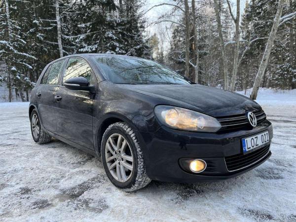 Black Volkswagen Golf 2009 in Alytus, with an engine capacity of 1.39 L and mileage of 258 thousand km for 3550 €, photo 1 on AUTOMOTO.COM.LV