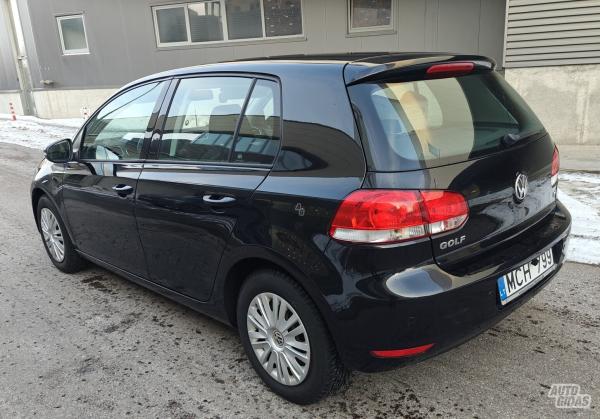 Black Volkswagen Golf 2009 in Vilnius, with an engine capacity of 1.60 L and mileage of 86 thousand km for 4300 €, photo 3 on AUTOMOTO.COM.LV