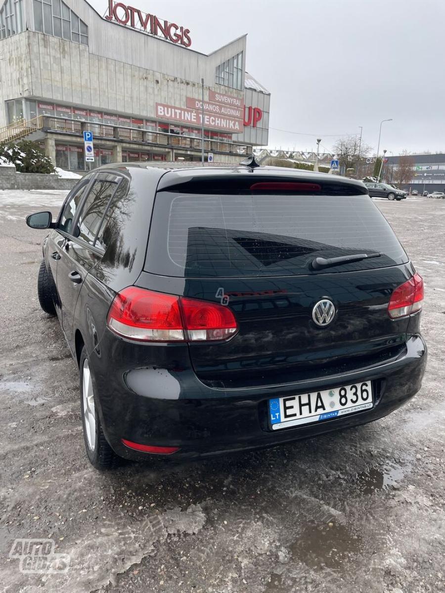 Black Volkswagen Golf 2009 in Alytus, with an engine capacity of 1.40 L and mileage of 200 thousand km for 3100 €, photo 7 on AUTOMOTO.COM.LV