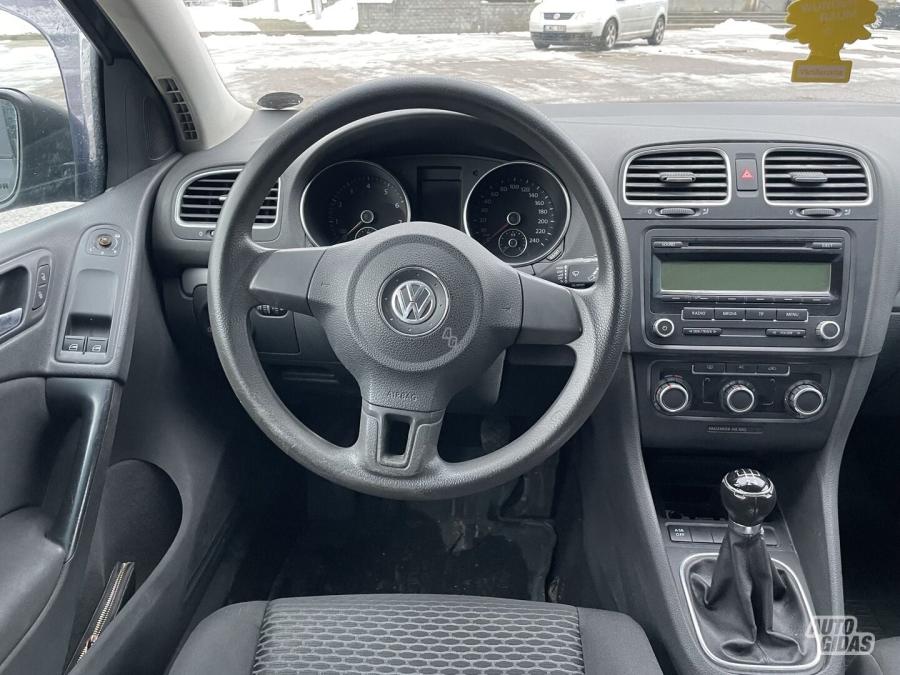Black Volkswagen Golf 2009 in Alytus, with an engine capacity of 1.40 L and mileage of 200 thousand km for 3100 €, photo 14 on AUTOMOTO.COM.LV