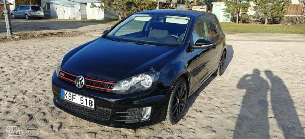Melns Volkswagen Golf 2009 Panevēža, ar dzinēja tilpumu 2.00 L un nobraukumu 285 tūkst. km par 3800 €, foto 1 vietnē AUTOMOTO.COM.LV