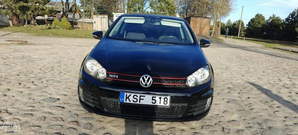 Melns Volkswagen Golf 2009 Panevēža, ar dzinēja tilpumu 2.00 L un nobraukumu 285 tūkst. km par 3800 €, foto 3 vietnē AUTOMOTO.COM.LV
