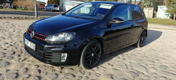 Melns Volkswagen Golf 2009 Panevēža, ar dzinēja tilpumu 2.00 L un nobraukumu 285 tūkst. km par 3800 €, foto 4 vietnē AUTOMOTO.COM.LV