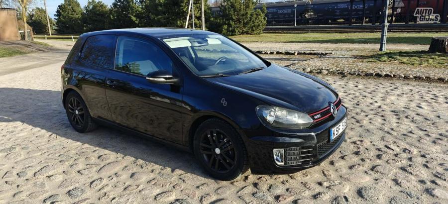Black Volkswagen Golf 2009 in Panevezys, with an engine capacity of 2.00 L and mileage of 285 thousand km for 3800 €, photo 11 on AUTOMOTO.COM.LV