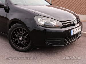 Melns Volkswagen Golf 2009 Tallina, ar dzinēja tilpumu 2.00 L un nobraukumu 300 tūkst. km par 3900 €, foto 3 vietnē AUTOMOTO.COM.LV
