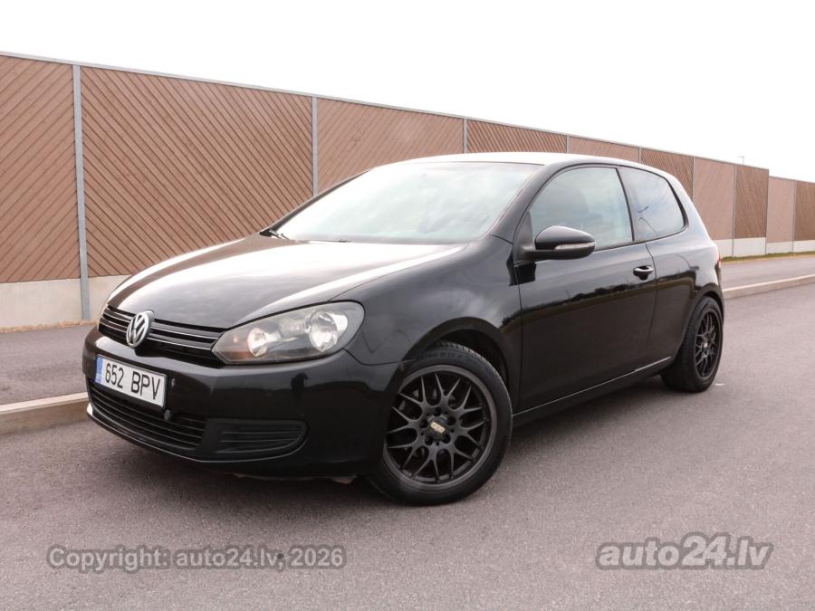 Melns Volkswagen Golf 2009 Tallina, ar dzinēja tilpumu 2.00 L un nobraukumu 300 tūkst. km par 3900 €, foto 9 vietnē AUTOMOTO.COM.LV