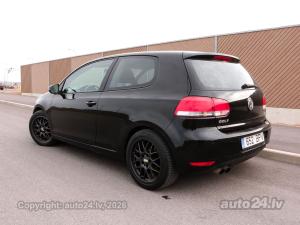 Melns Volkswagen Golf 2009 Tallina, ar dzinēja tilpumu 2.00 L un nobraukumu 300 tūkst. km par 3900 €, foto 11 vietnē AUTOMOTO.COM.LV