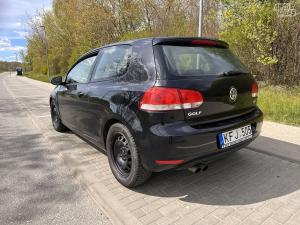 Melns Volkswagen Golf 2009 Viļņa, ar dzinēja tilpumu 2.00 L un nobraukumu 378 tūkst. km par 2350 €, foto 5 vietnē AUTOMOTO.COM.LV