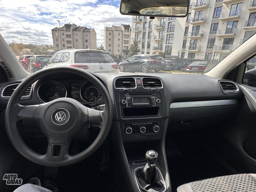 Melns Volkswagen Golf 2009 Viļņa, ar dzinēja tilpumu 2.00 L un nobraukumu 378 tūkst. km par 2350 €, foto 9 vietnē AUTOMOTO.COM.LV