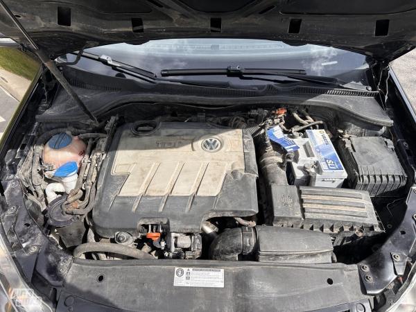 Melns Volkswagen Golf 2009 Viļņa, ar dzinēja tilpumu 2.00 L un nobraukumu 378 tūkst. km par 2350 €, foto 10 vietnē AUTOMOTO.COM.LV