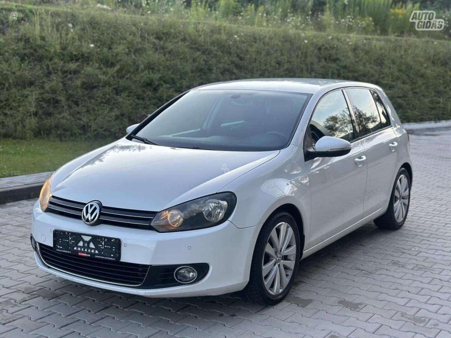 Melns Volkswagen Golf 2009 Viļņa, ar dzinēja tilpumu 1.60 L un nobraukumu 109 tūkst. km par 5850 €, foto 1 vietnē AUTOMOTO.COM.LV