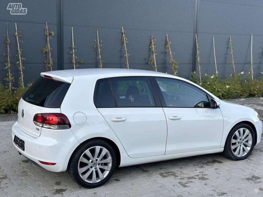 Melns Volkswagen Golf 2009 Viļņa, ar dzinēja tilpumu 1.60 L un nobraukumu 109 tūkst. km par 5850 €, foto 8 vietnē AUTOMOTO.COM.LV