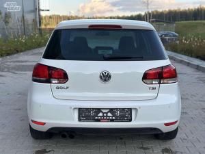 Melns Volkswagen Golf 2009 Viļņa, ar dzinēja tilpumu 1.60 L un nobraukumu 109 tūkst. km par 5850 €, foto 10 vietnē AUTOMOTO.COM.LV