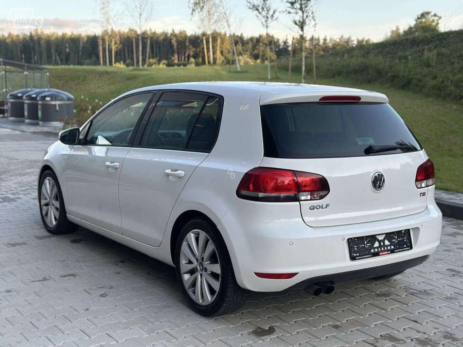 Melns Volkswagen Golf 2009 Viļņa, ar dzinēja tilpumu 1.60 L un nobraukumu 109 tūkst. km par 5850 €, foto 11 vietnē AUTOMOTO.COM.LV