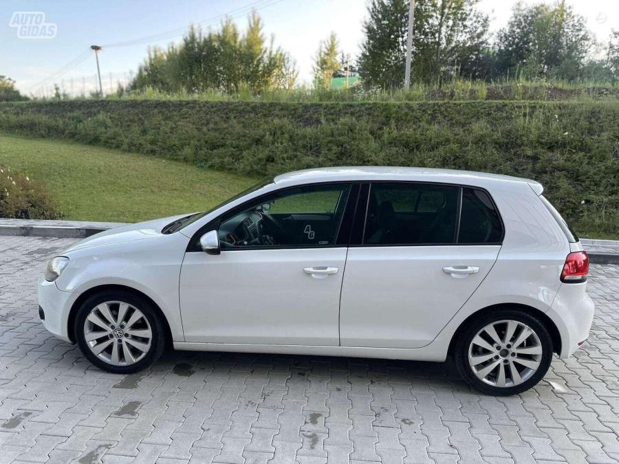 Melns Volkswagen Golf 2009 Viļņa, ar dzinēja tilpumu 1.60 L un nobraukumu 109 tūkst. km par 5850 €, foto 13 vietnē AUTOMOTO.COM.LV