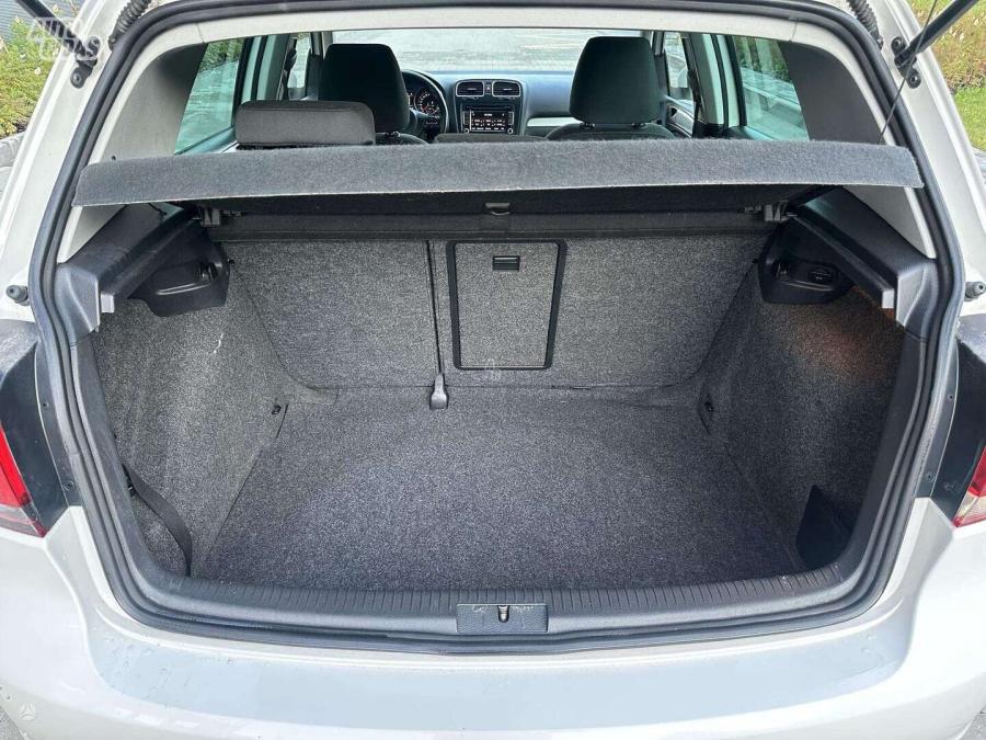 Melns Volkswagen Golf 2009 Viļņa, ar dzinēja tilpumu 1.60 L un nobraukumu 109 tūkst. km par 5850 €, foto 16 vietnē AUTOMOTO.COM.LV