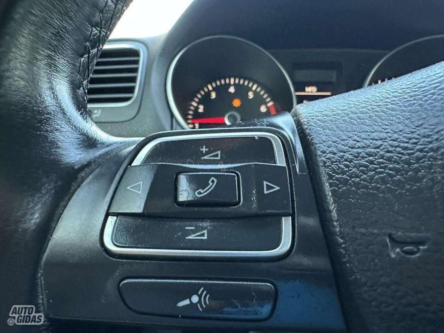 Melns Volkswagen Golf 2009 Viļņa, ar dzinēja tilpumu 1.60 L un nobraukumu 109 tūkst. km par 5850 €, foto 25 vietnē AUTOMOTO.COM.LV