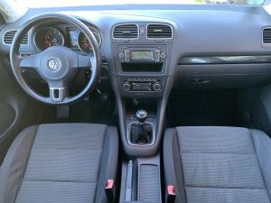 Black Volkswagen Golf 2009 in Kaunas, with an engine capacity of 1.40 L and mileage of 262 thousand km for 4250 €, photo 12 on AUTOMOTO.COM.LV