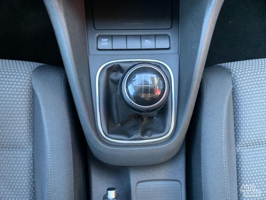 Black Volkswagen Golf 2009 in Kaunas, with an engine capacity of 1.40 L and mileage of 262 thousand km for 4250 €, photo 25 on AUTOMOTO.COM.LV