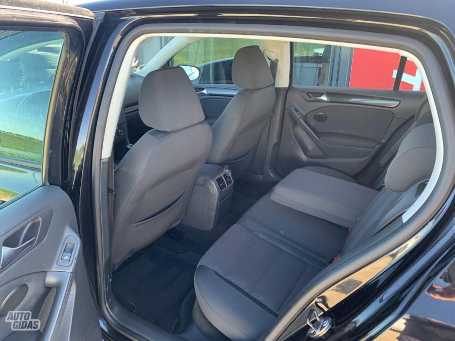 Black Volkswagen Golf 2009 in Kaunas, with an engine capacity of 1.40 L and mileage of 262 thousand km for 4250 €, photo 27 on AUTOMOTO.COM.LV
