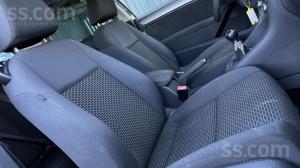 Melns Volkswagen Golf 2009 Rīga, ar dzinēja tilpumu 1.60 L un nobraukumu 185 tūkst. km par 1950 €, foto 9 vietnē AUTOMOTO.COM.LV