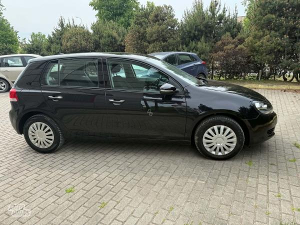 Melns Volkswagen Golf 2009 Mažeikiai, ar dzinēja tilpumu 2.00 L un nobraukumu 278 tūkst. km par 3850 €, foto 5 vietnē AUTOMOTO.COM.LV