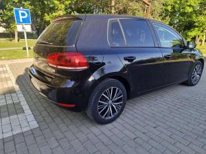 Black Volkswagen Golf 2009 in Kaunas, with an engine capacity of 2.00 L and mileage of 192 thousand km for 4050 €, photo 7 on AUTOMOTO.COM.LV