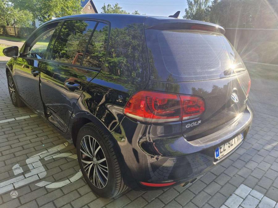 Black Volkswagen Golf 2009 in Kaunas, with an engine capacity of 2.00 L and mileage of 192 thousand km for 4050 €, photo 9 on AUTOMOTO.COM.LV