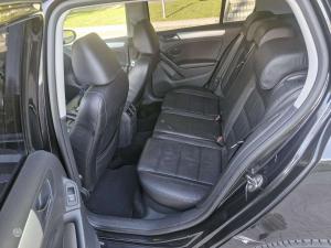 Black Volkswagen Golf 2009 in Kaunas, with an engine capacity of 2.00 L and mileage of 192 thousand km for 4050 €, photo 17 on AUTOMOTO.COM.LV