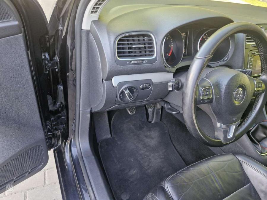 Black Volkswagen Golf 2009 in Kaunas, with an engine capacity of 2.00 L and mileage of 192 thousand km for 4050 €, photo 18 on AUTOMOTO.COM.LV