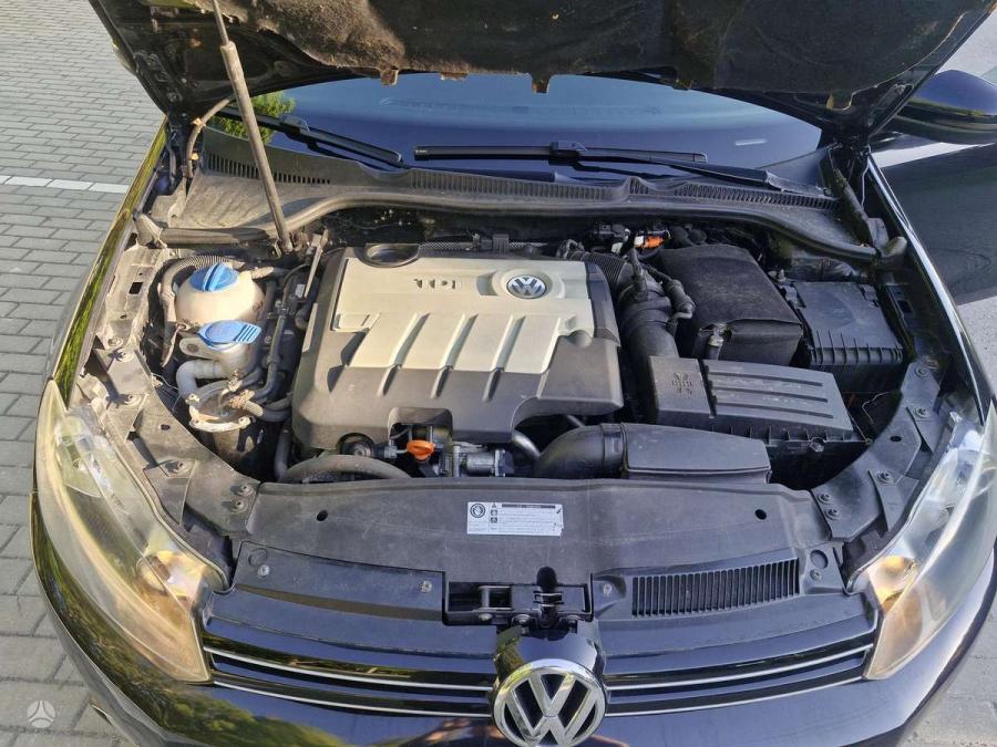 Black Volkswagen Golf 2009 in Kaunas, with an engine capacity of 2.00 L and mileage of 192 thousand km for 4050 €, photo 23 on AUTOMOTO.COM.LV