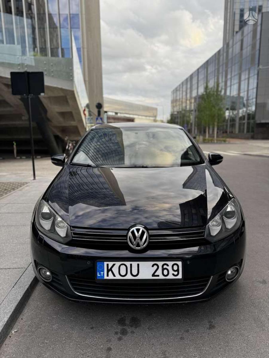 Black Volkswagen Golf 2009 in Vilnius, with an engine capacity of 2.00 L and mileage of 366 thousand km for 4200 €, photo 3 on AUTOMOTO.COM.LV