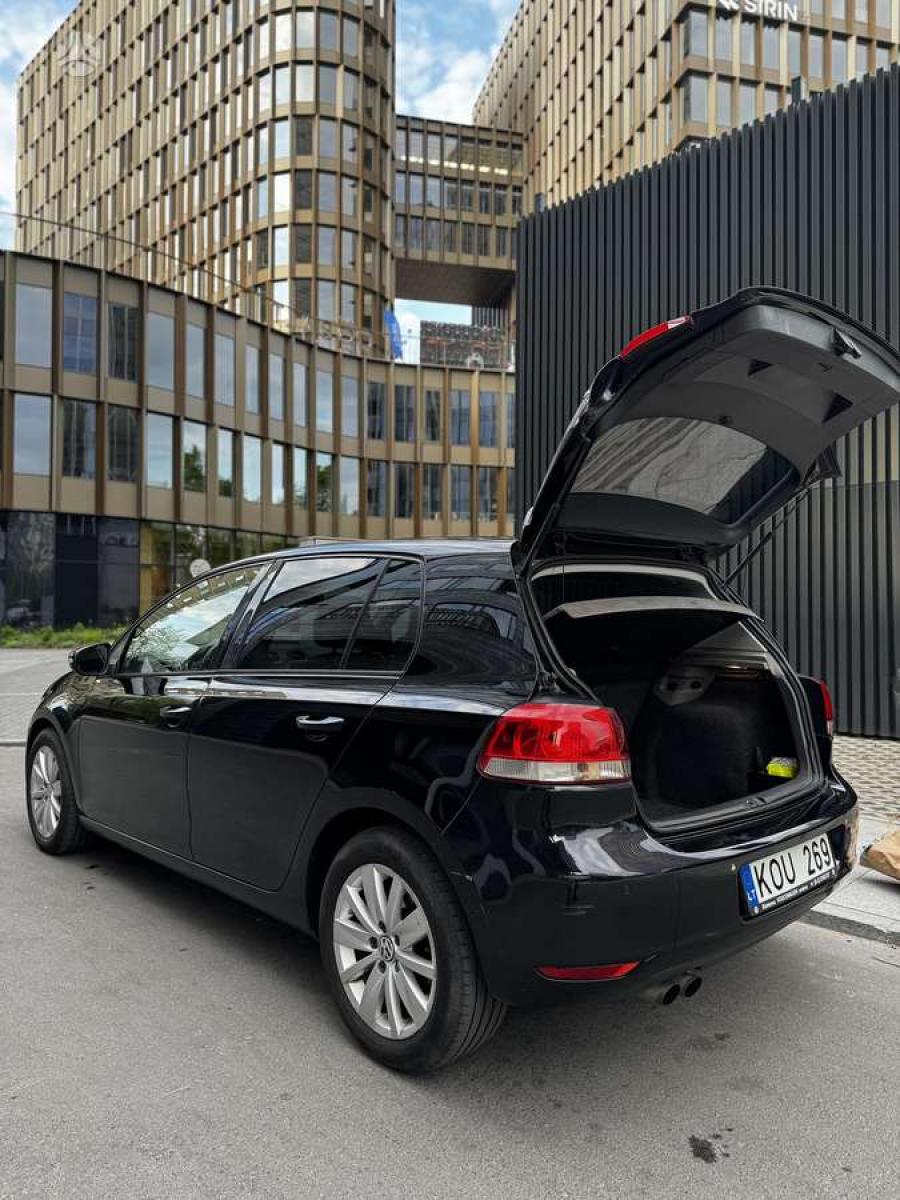 Black Volkswagen Golf 2009 in Vilnius, with an engine capacity of 2.00 L and mileage of 366 thousand km for 4200 €, photo 9 on AUTOMOTO.COM.LV