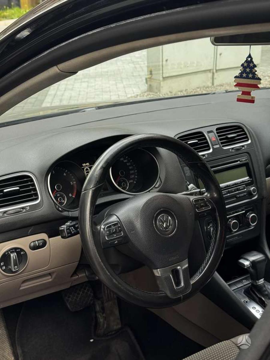 Black Volkswagen Golf 2009 in Vilnius, with an engine capacity of 2.00 L and mileage of 366 thousand km for 4200 €, photo 12 on AUTOMOTO.COM.LV