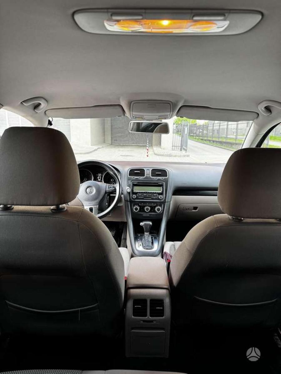 Black Volkswagen Golf 2009 in Vilnius, with an engine capacity of 2.00 L and mileage of 366 thousand km for 4200 €, photo 15 on AUTOMOTO.COM.LV