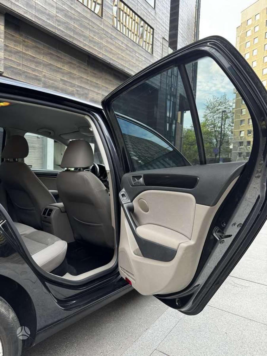 Black Volkswagen Golf 2009 in Vilnius, with an engine capacity of 2.00 L and mileage of 366 thousand km for 4200 €, photo 19 on AUTOMOTO.COM.LV