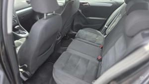Black Volkswagen Golf 2009 in Kaunas, with an engine capacity of 1.60 L and mileage of 190 thousand km for 4699 €, photo 12 on AUTOMOTO.COM.LV