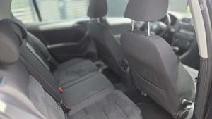 Black Volkswagen Golf 2009 in Kaunas, with an engine capacity of 1.60 L and mileage of 190 thousand km for 4699 €, photo 14 on AUTOMOTO.COM.LV