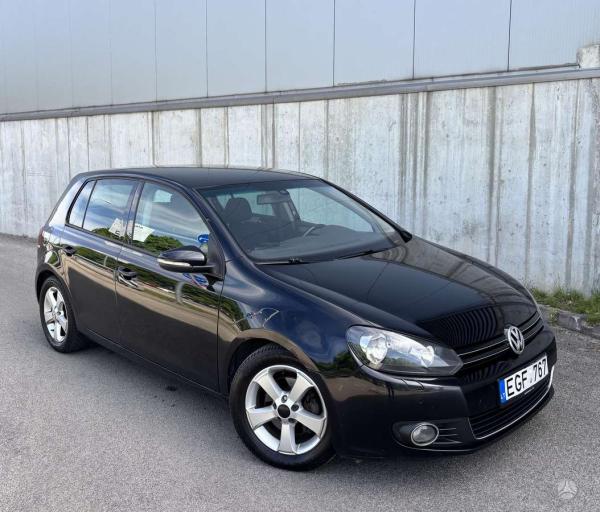 Melns Volkswagen Golf 2009 Viļņa, ar dzinēja tilpumu 1.97 L un nobraukumu 363 tūkst. km par 3650 €, foto 2 vietnē AUTOMOTO.COM.LV
