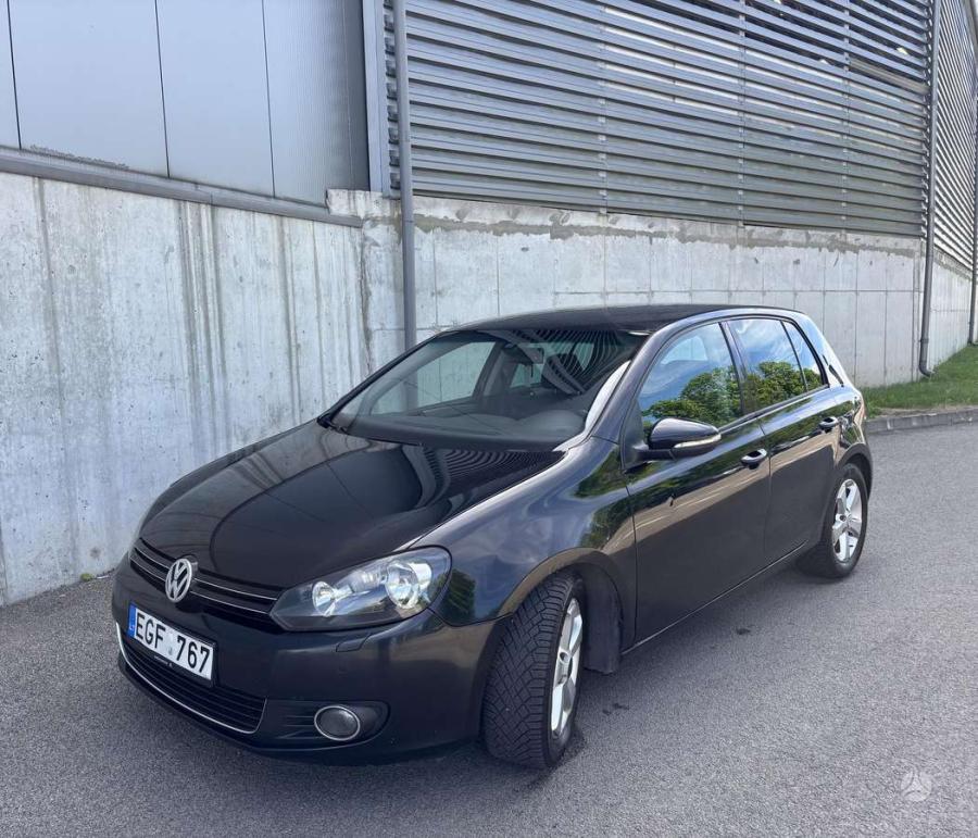 Melns Volkswagen Golf 2009 Viļņa, ar dzinēja tilpumu 1.97 L un nobraukumu 363 tūkst. km par 3650 €, foto 5 vietnē AUTOMOTO.COM.LV