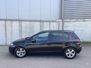 Melns Volkswagen Golf 2009 Viļņa, ar dzinēja tilpumu 1.97 L un nobraukumu 363 tūkst. km par 3650 €, foto 6 vietnē AUTOMOTO.COM.LV