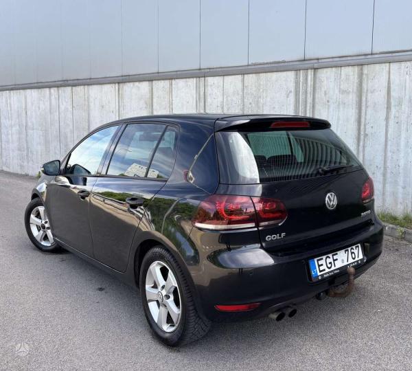 Melns Volkswagen Golf 2009 Viļņa, ar dzinēja tilpumu 1.97 L un nobraukumu 363 tūkst. km par 3650 €, foto 6 vietnē AUTOMOTO.COM.LV